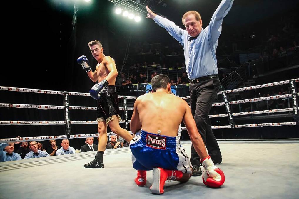 JACKSON ENGLAND ESCALA POSICIONES EN RANKING DEL CMB - EL VIRUS DEL BOXEO