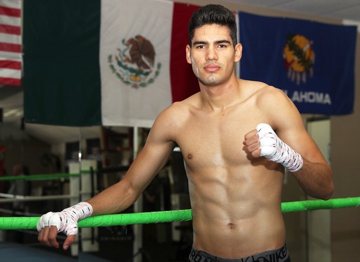 Gilberto 'Zurdo' Ramírez busca superar a Floyd Mayweather y al Canelo ...